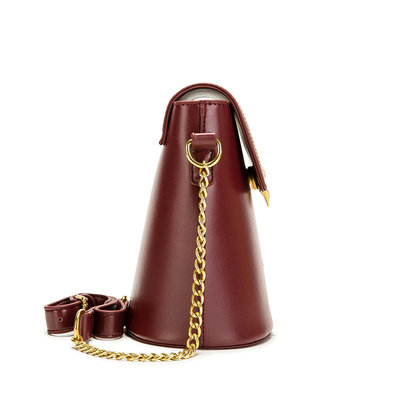 Red Shoulder Bags